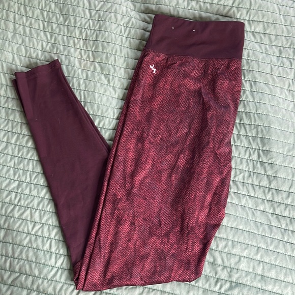 Pants & Jumpsuits | Joy Lab Xl Maroon Snakeprintlace Leggings | Poshmark